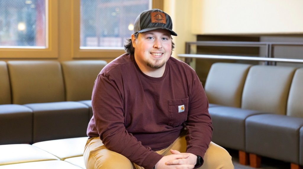 Special Education Major Gavin Knapp ’23 Discovers the Beauty of Returning to His Childhood ...