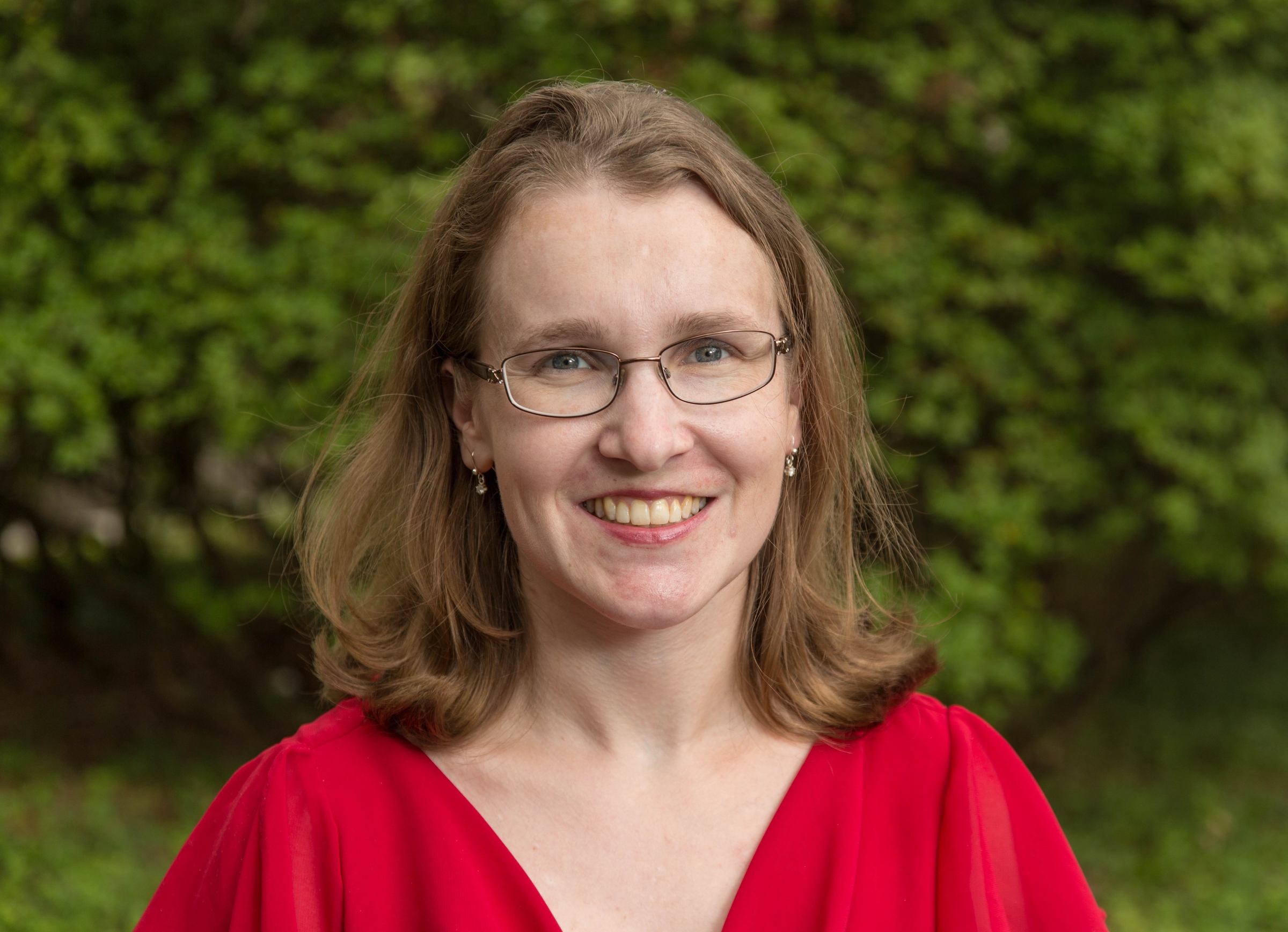 Katie Wallis's Instagram, Twitter & Facebook on IDCrawl